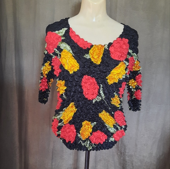 No Brand | Tops | Pretty Floral Vintage Y2k Popcorn Top | Poshmark